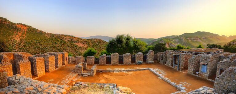 Jaulian Buddhist Stupa & Monastery – Taxila Museum